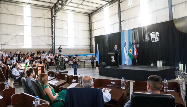 Achával prometió defender el proyecto de la Universidad Nacional de Pilar - Infobonaerenses